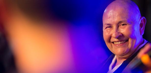 "Sou muito exibida", diz Monja Coen, que lança sétimo livro - 15/05 ...