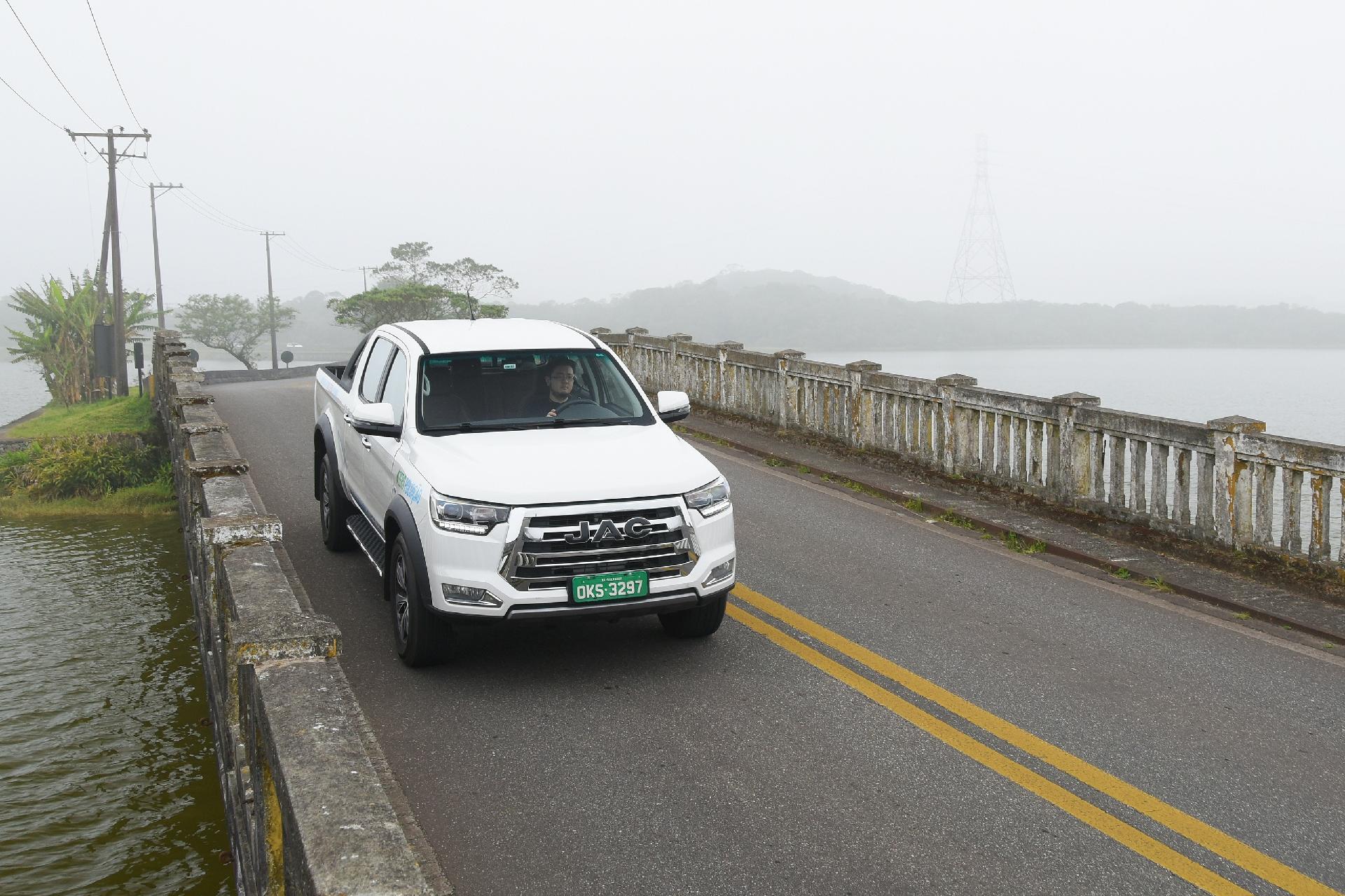 Fotos: Avaliação: conheça a JAC iEV 330P, a 1ª picape elétrica do mundo ...