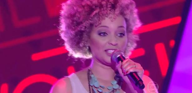 Ex-The Voice Júlia Rocha se apresenta em SP pela primeira vez - 02/08 ...