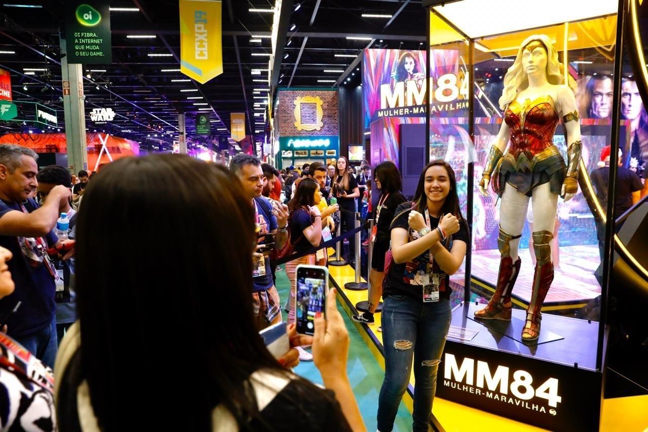 CCXP 2019: Cosplayers promovem 'Monicaço' com a presença da Mônica ...