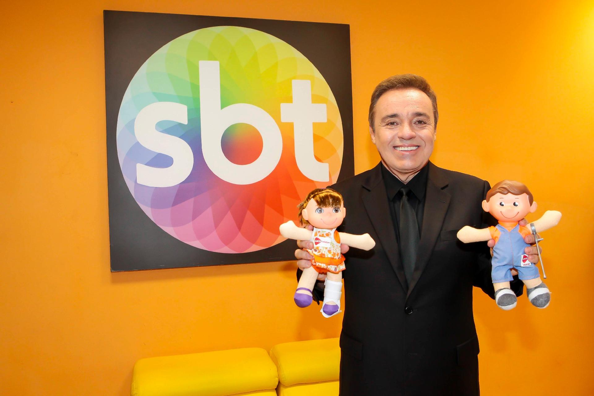 Gugu: veja a carta que a família leu para o apresentador no hospital