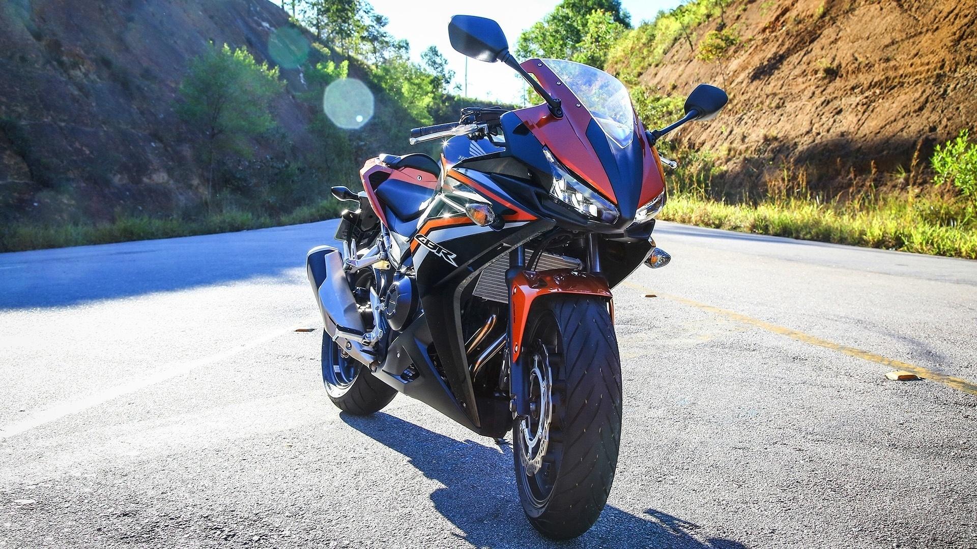 Honda CBR 500R ganha visual e ronco esportivos, mas e o desempenho?