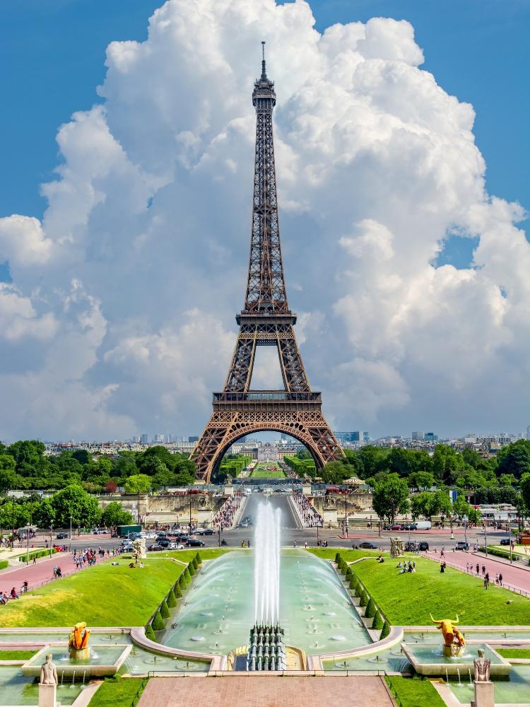 Torre Eiffel: 10 versões do ícone de Paris que você talvez não conheça