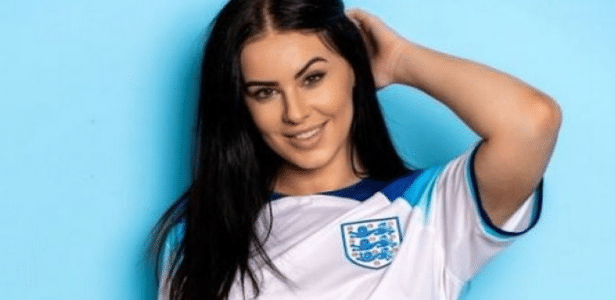 Estrela diz que fará stream nua por 24 horas se Inglaterra vencer Copa