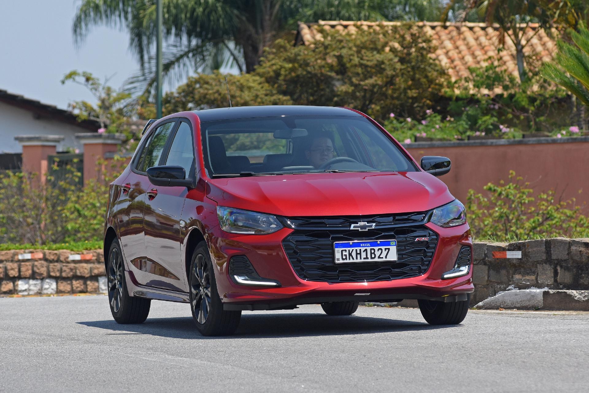 Chevrolet Onix RS: avaliamos a nova versão da linha 2021 do líder de vendas