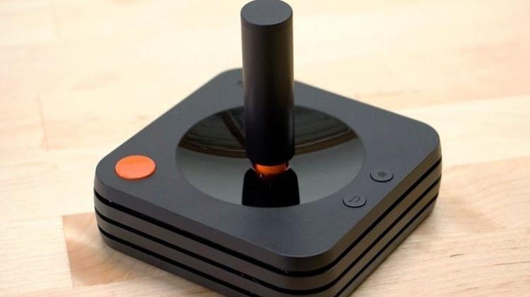O controle do novo Atari é uma viagem no tempo para os nostálgicos - 28 ...