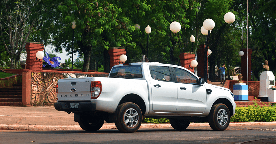 Fotos: Como é a Ford Ranger 2017 Flex - 11/05/2016 - UOL Carros