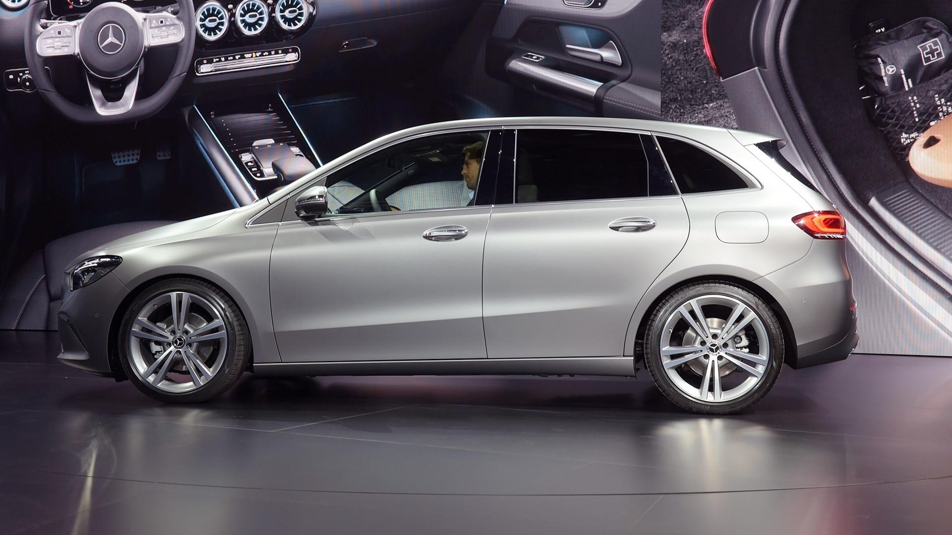 Mercedes-Benz revela nova geração do Classe B em Paris; veja detalhes