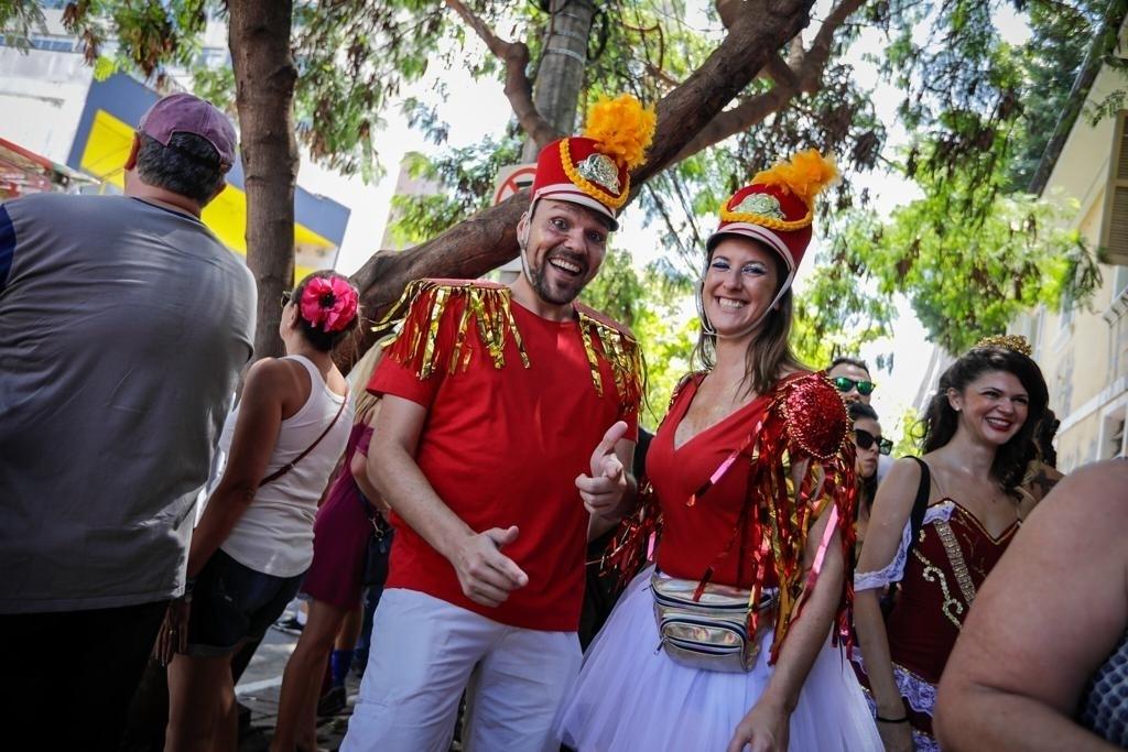 É família, é paquita, é pura alegria o Pasmado - 16/02/2020 - UOL ...