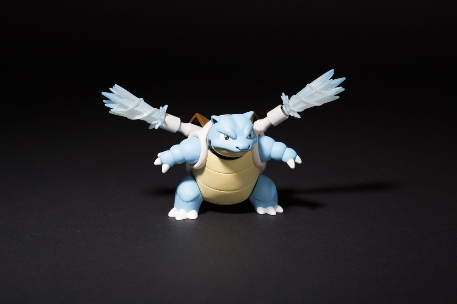 Fotos: Conjunto de estátuas comemora 20 anos de "Pokémon" - 08/08/2016 ...