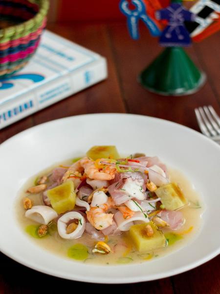 O que é o ceviche? Conheça a origem e veja receitas