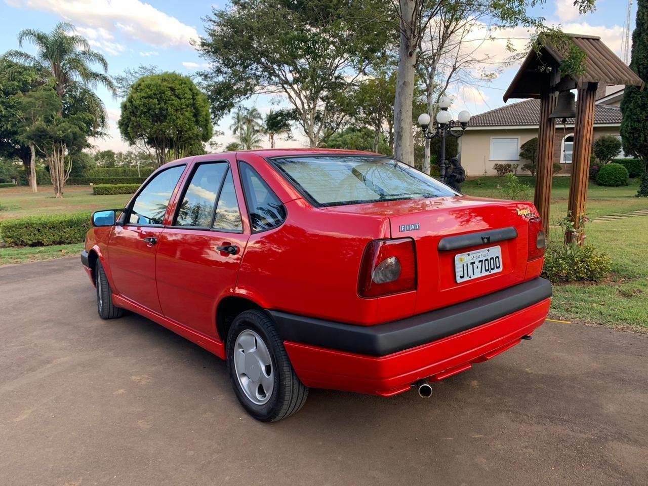 Fiat Tempra Stile 1996 é restaurado e recupera raro interior bege