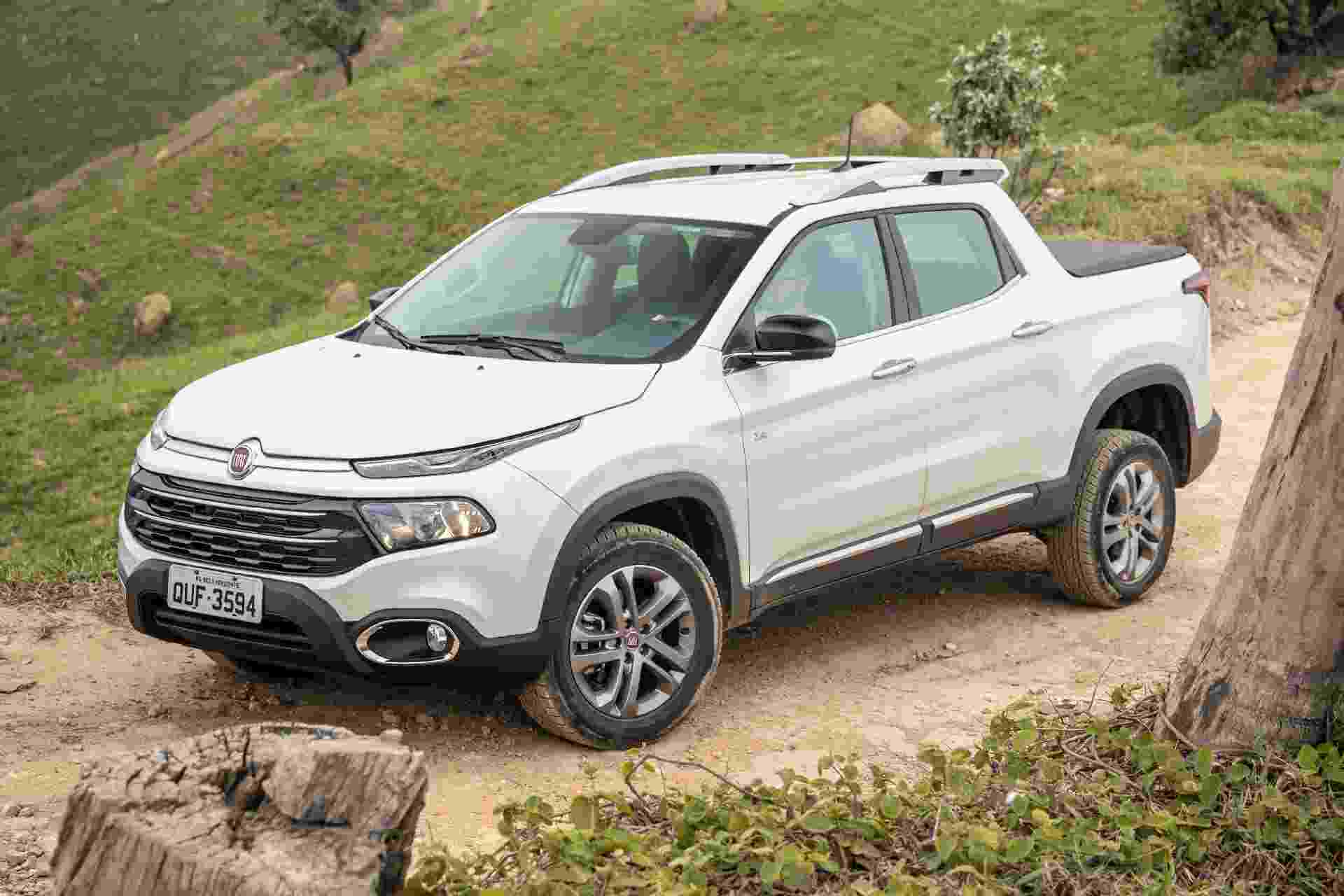 Veja como é a Fiat Toro 2020 Volcano flex
