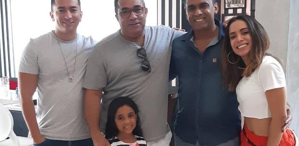 Anitta tem primeiro encontro emocionante com "novo irmão" e sobrinha ...