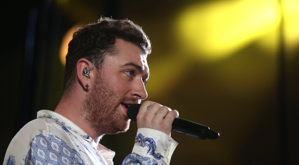 Interpretada por Sam Smith, música-tema de novo 007 lidera parada ...