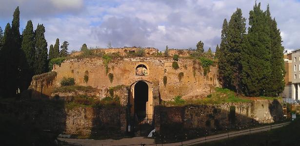 Após restauração de 10 milhões de euros, Mausoléu de Augusto reabre em ...