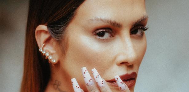 Cleo Pires lança primeiro álbum como cantora