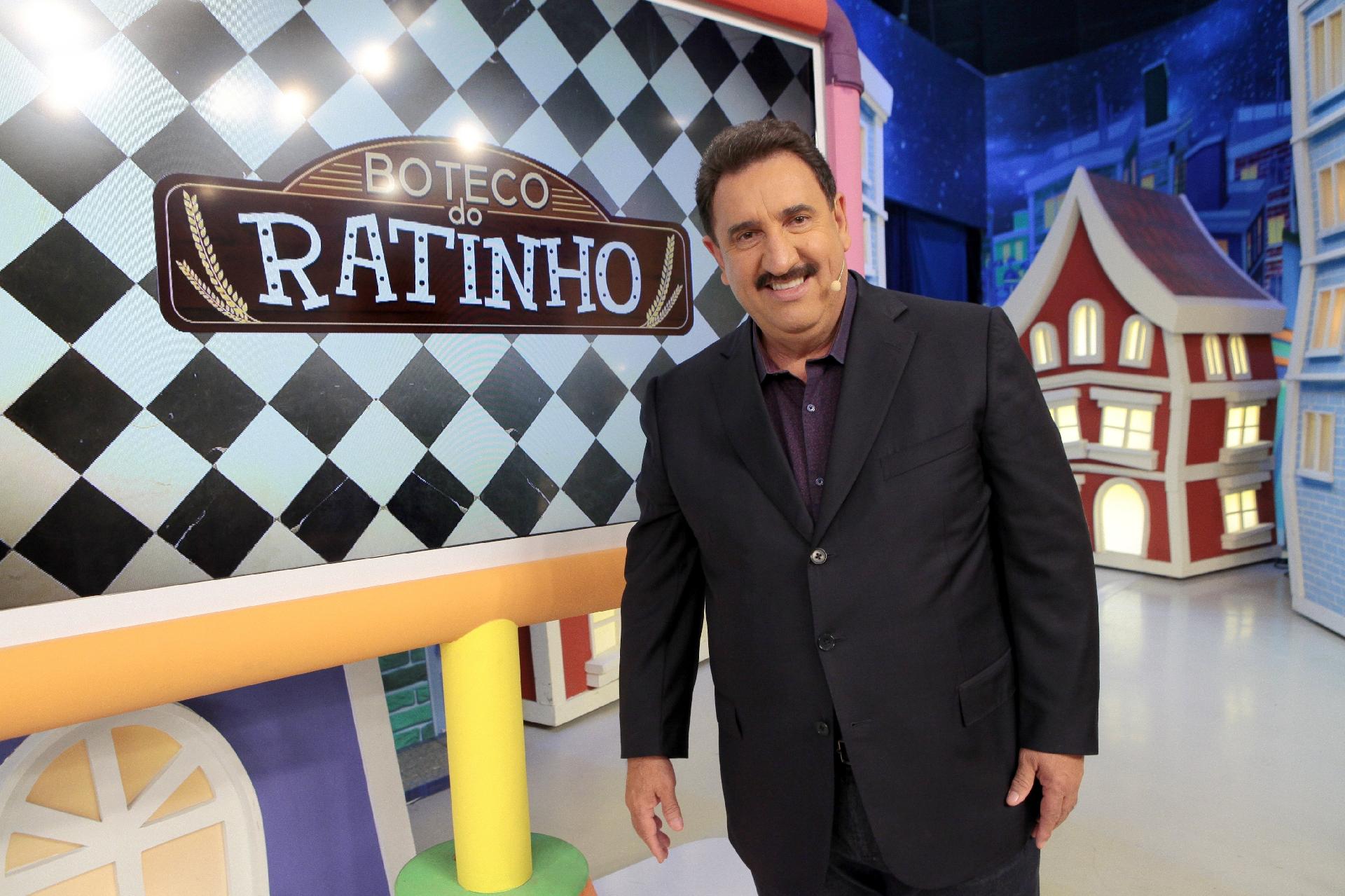 Fotos: Relembre a trajetória do apresentador Carlos Massa, o Ratinho ...
