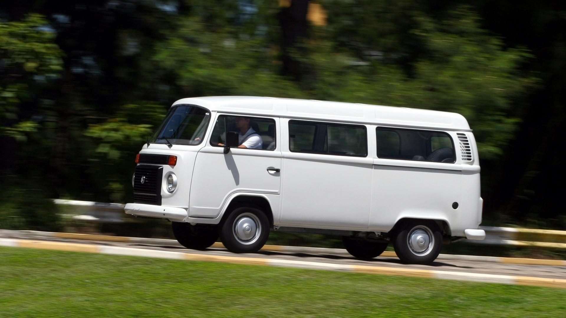Volkswagen Kombi faz 61 anos