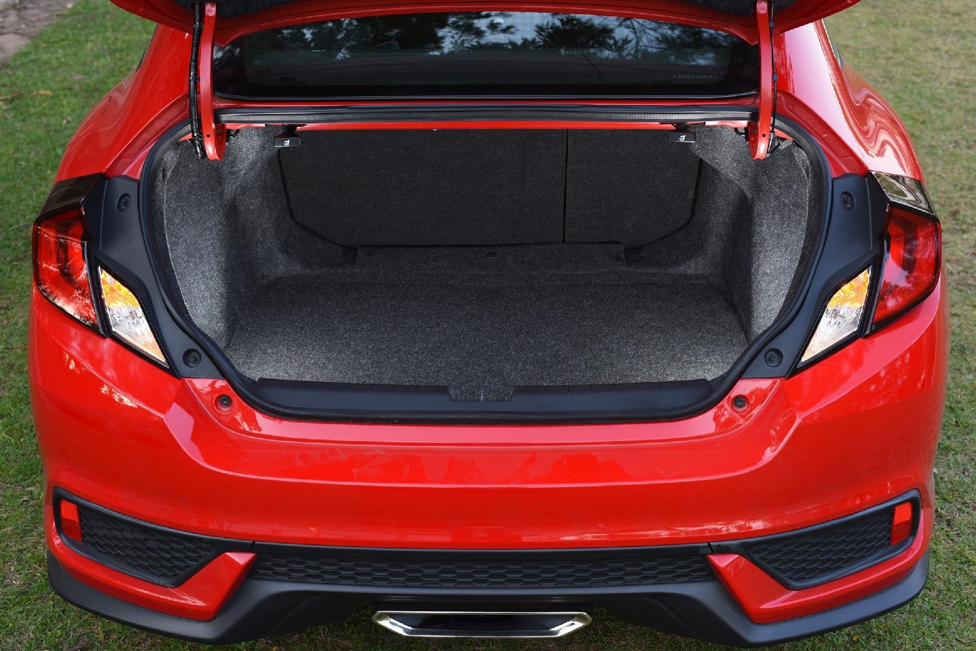 Honda Civic Si é jóia com câmbio manual que põe diversão em 1º lugar