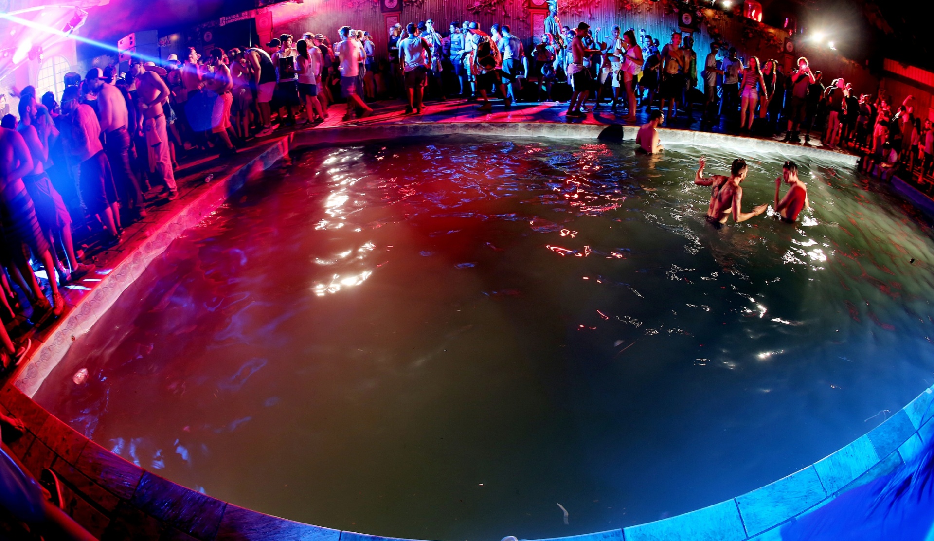 Fotos: Tomorrowland Brasil 2016 - 21/04/2016 - UOL Entretenimento