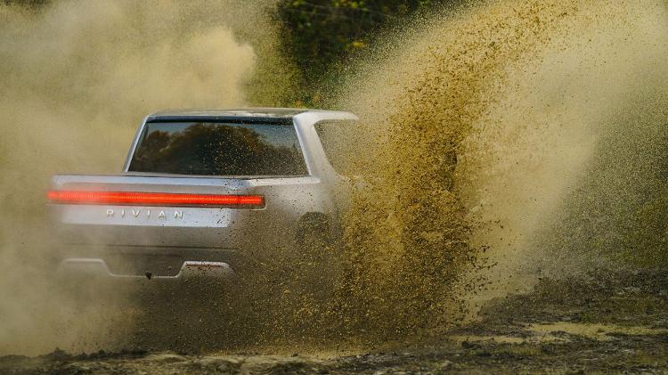 Rivian, a nova sensação dos elétricos, já tem 2 encomendas para o Brasil