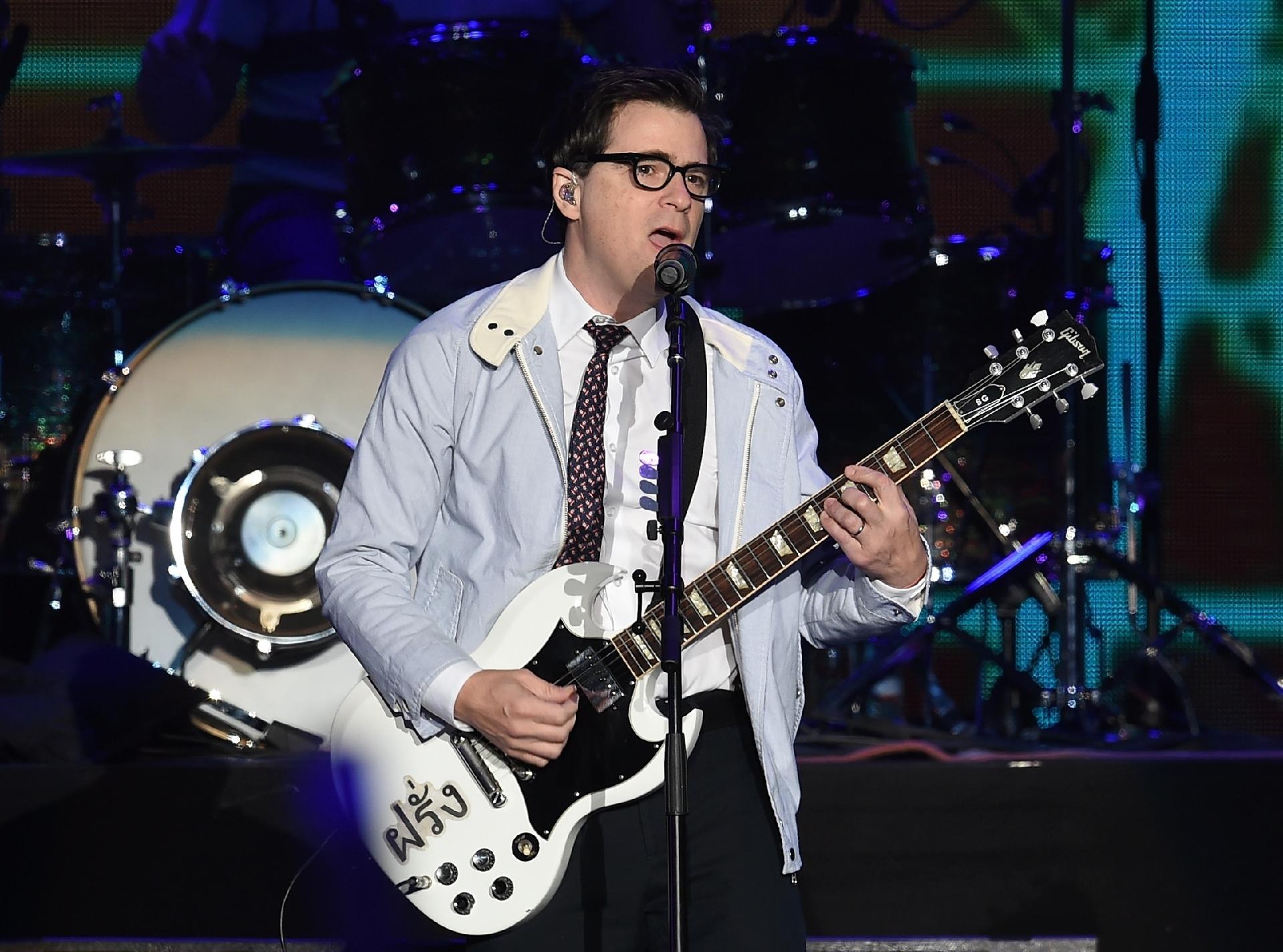 Vocalista Do Weezer 👀 Steve Lukather, Guitarrista Do Toto, Revelou