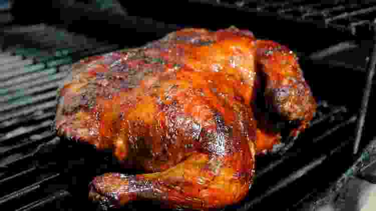 Galeto suculento feito em casa é possível. Veja dicas - 17/03/2020 ...