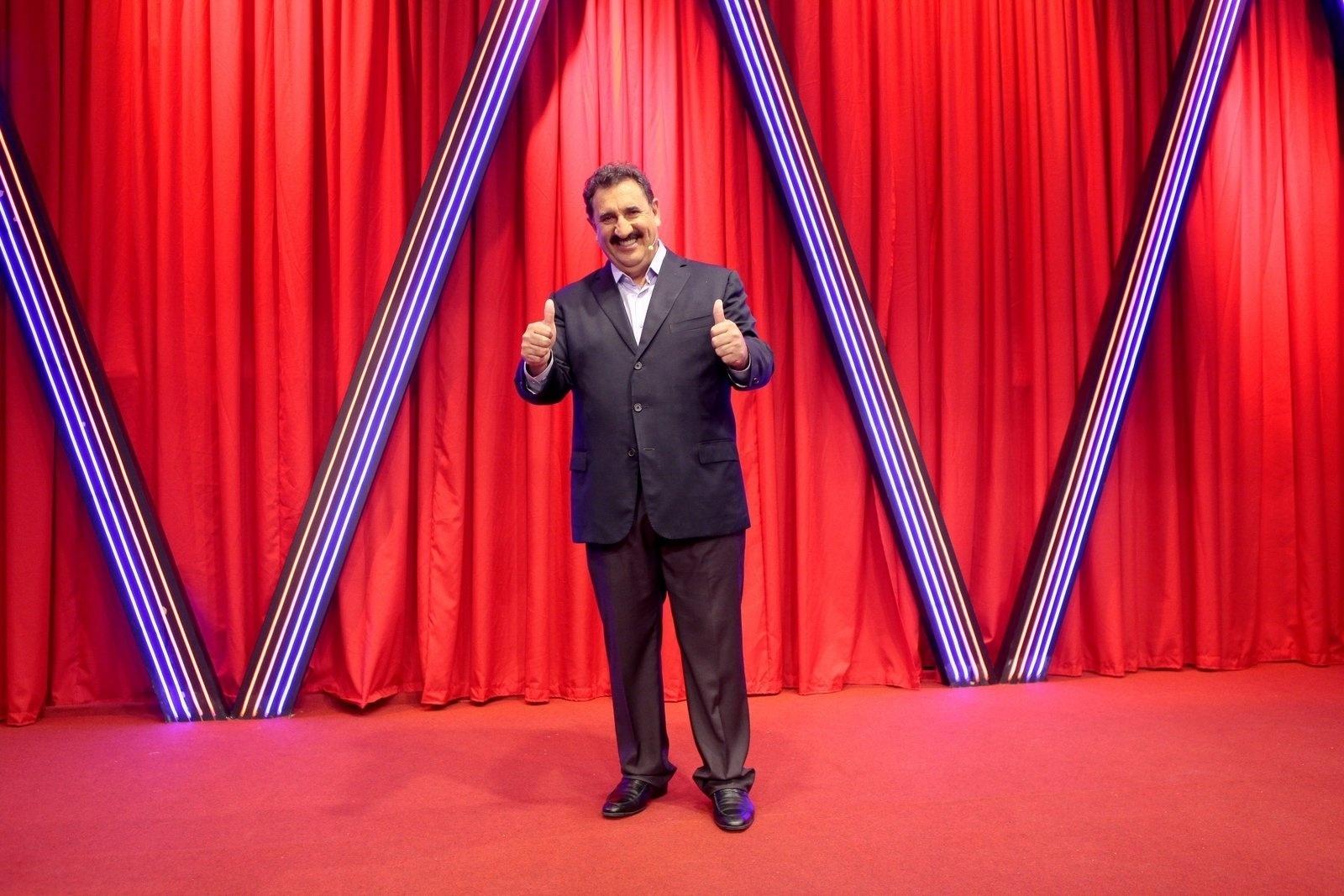 Ratinho volta ao SBT com novo cenário; veja fotos exclusivas - 09/03 ...