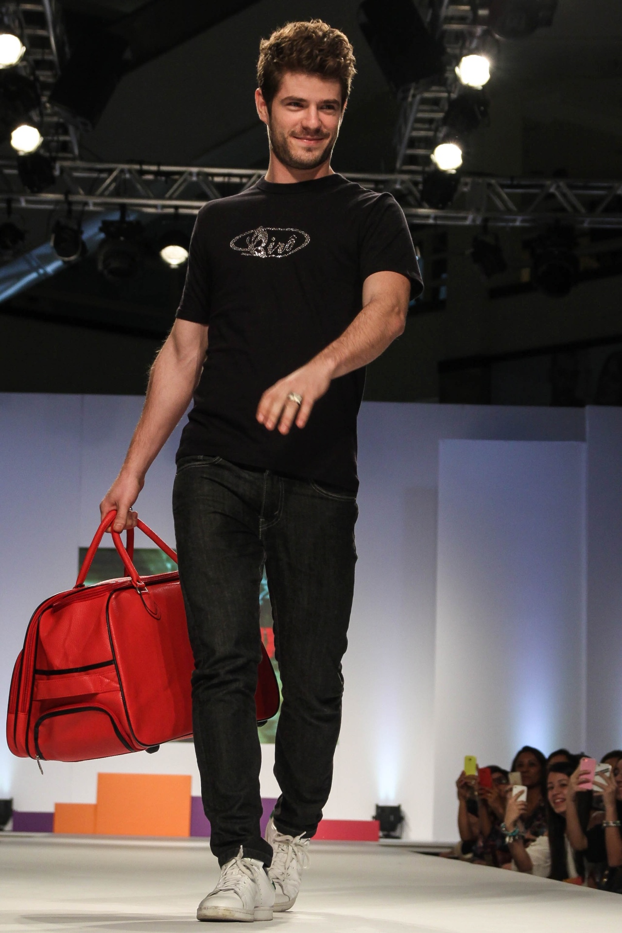 Fotos: Mega Polo Moda: marcas populares desfilam as tendências para o ...