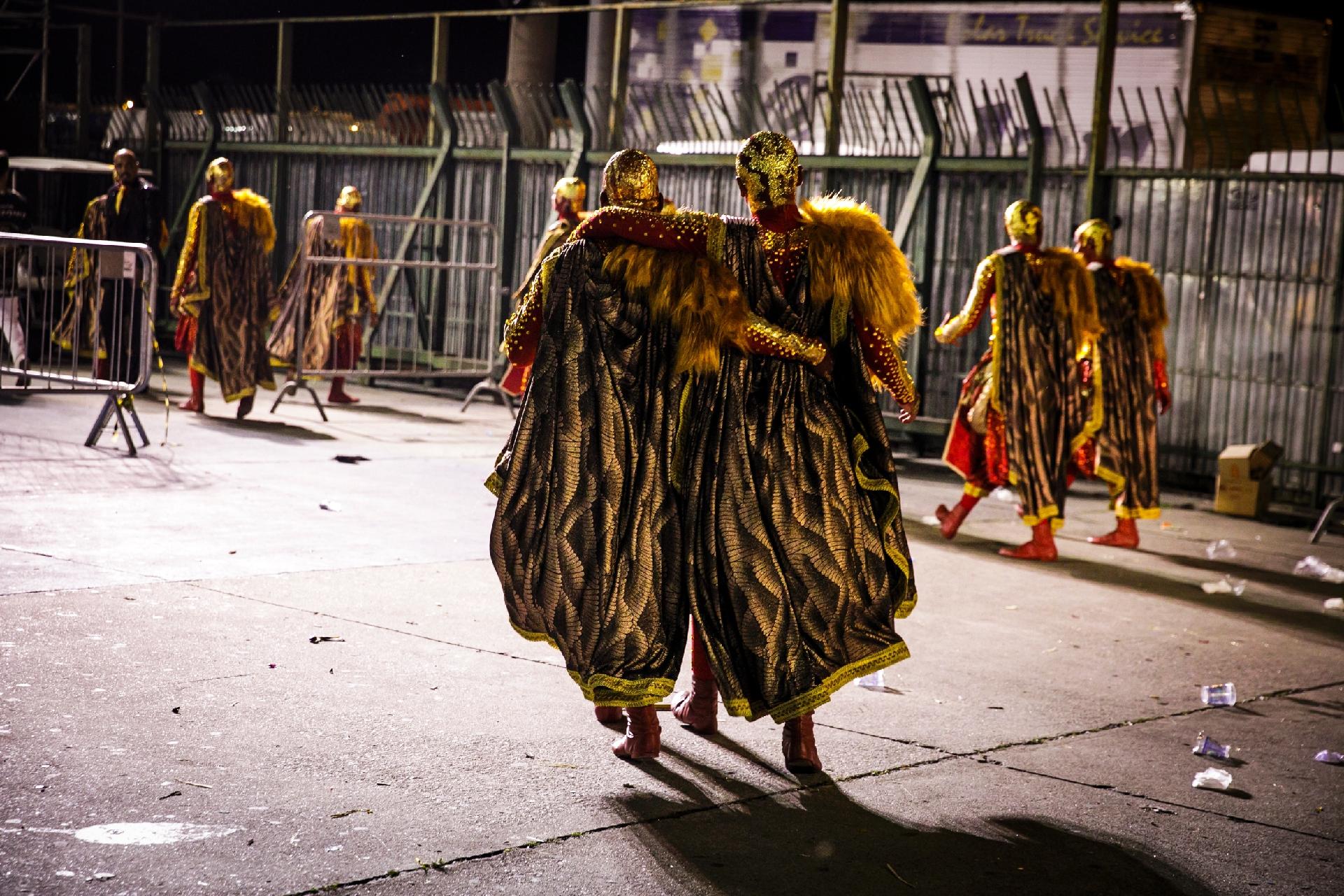Juju Salimeni fica sem água e à base de frango e ovo para desfile - 22 ...