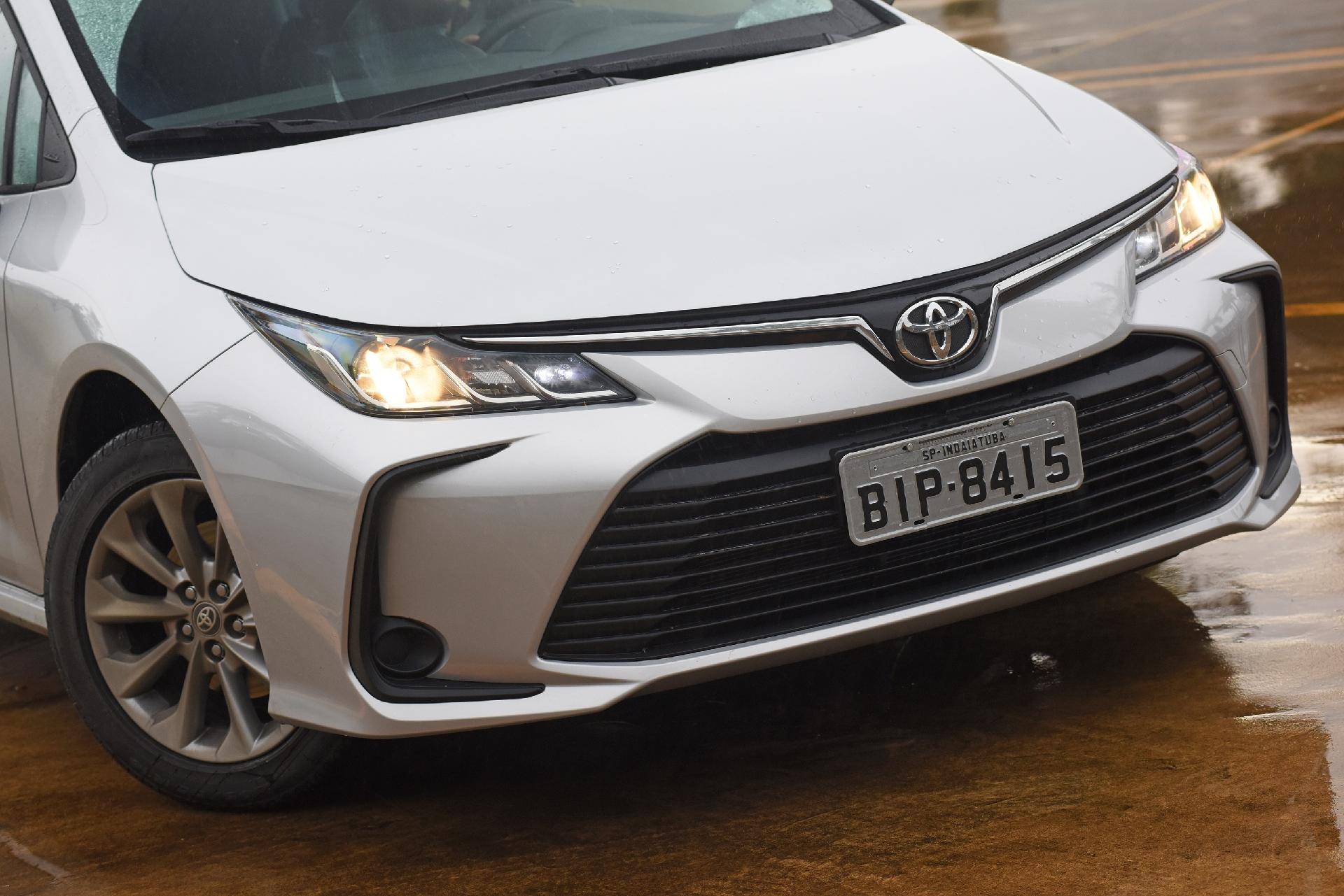 Testamos: novo Toyota Corolla GLi não é barato, mas vai além do básico