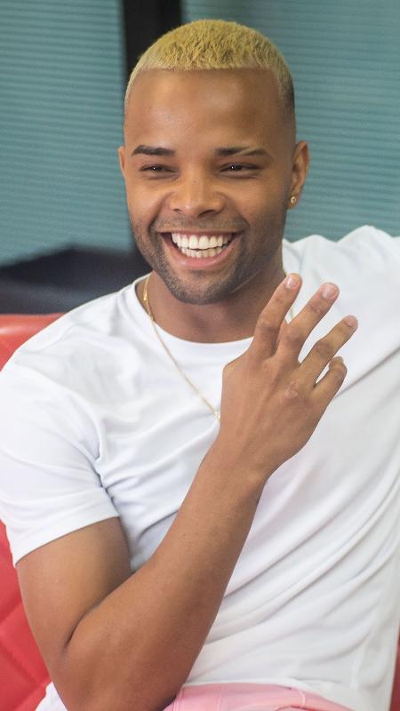 MC Zaac leva funk para o Carnaval e sonha em gravar com Beyoncé - 06/02 ...