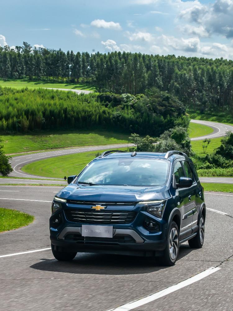 Chevrolet Spin 2025: veterana de 7 lugares evolui com bom custo-benefício