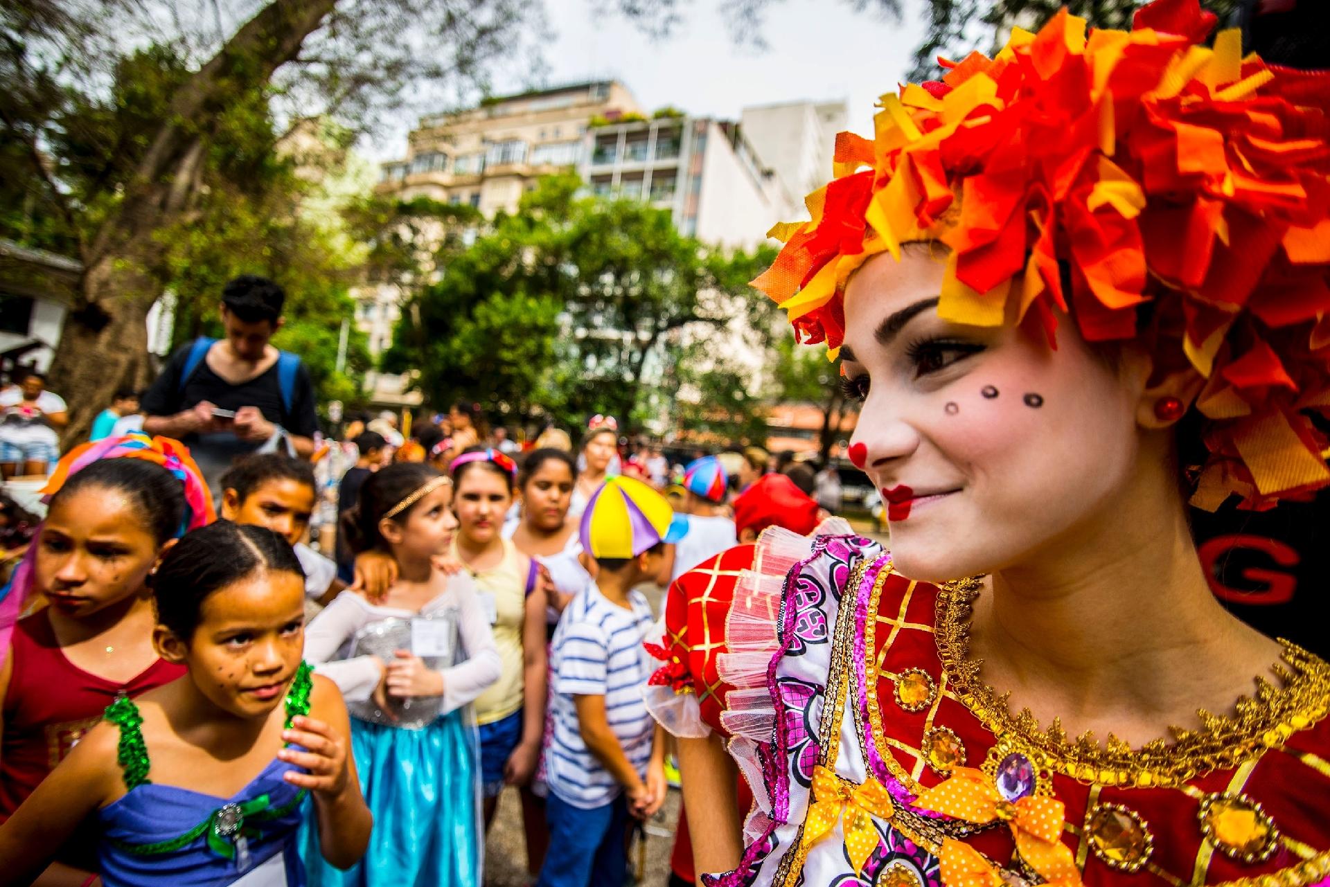 Fotos Carnaval 2017: Nas ruas do Brasil foliões seguem os blocos de ...