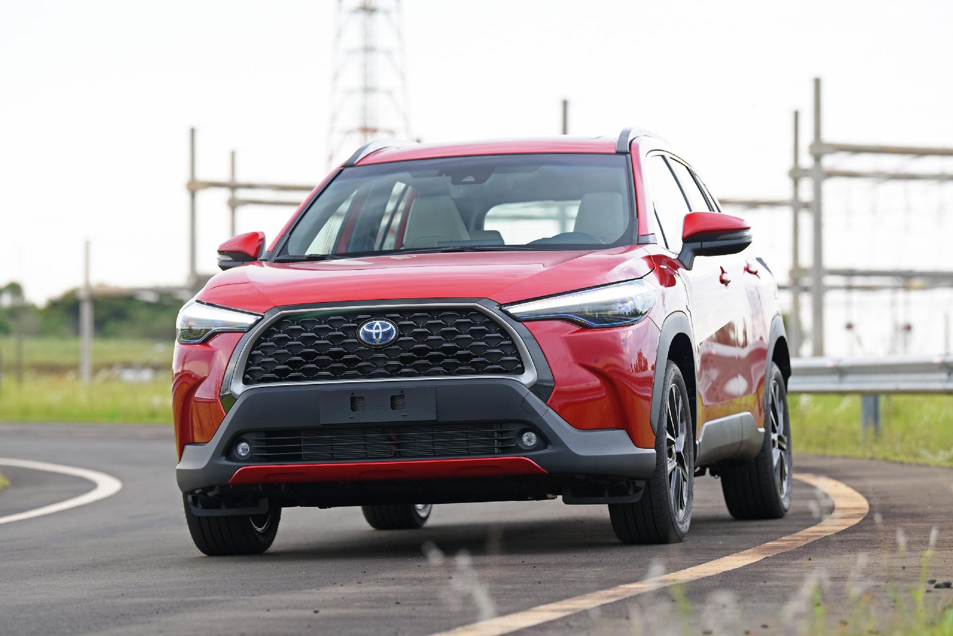 Toyota Corolla Cross: quanto bebe o SUV flex mais econômico do Brasil