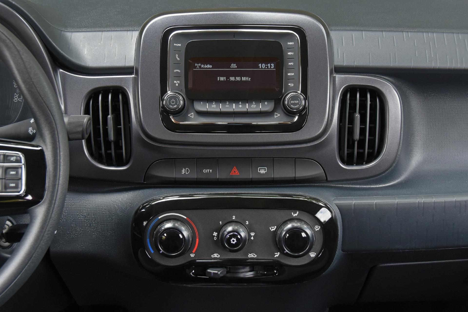 Fiat Mobi Drive: avaliamos a versão mais recheada do carro mais barato ...