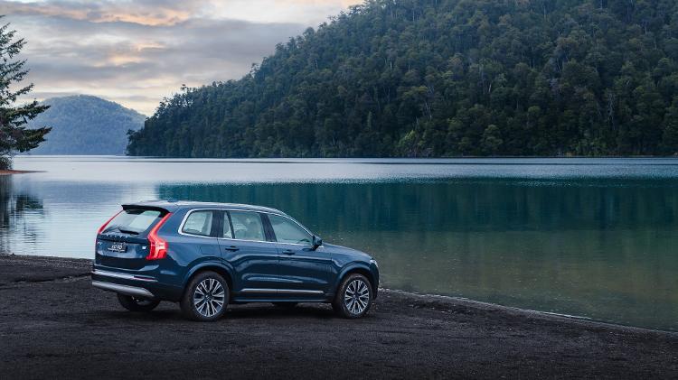 XC90 é gigante sueco que justifica o posto de carro mais caro da Volvo ...