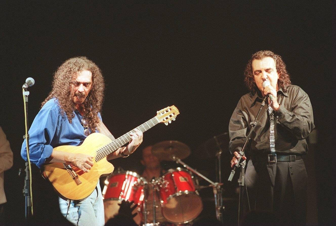 Morre Moraes Moreira, cantor e integrante dos Novos Baianos, aos 72 ...