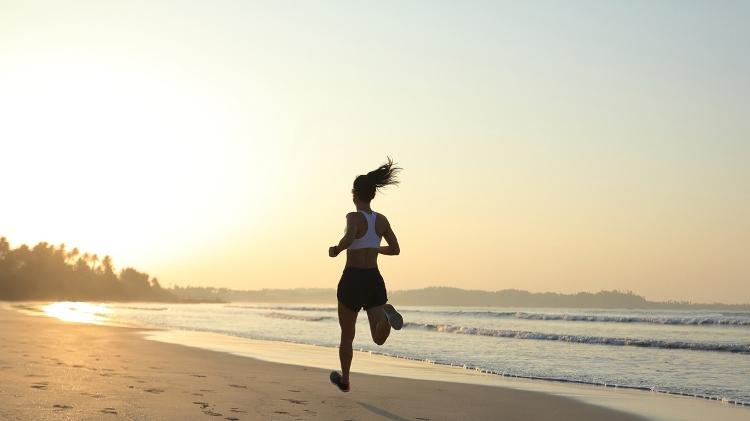 Corrida na praia: 7 cuidados para praticar a atividade no verão - 10/02 ...