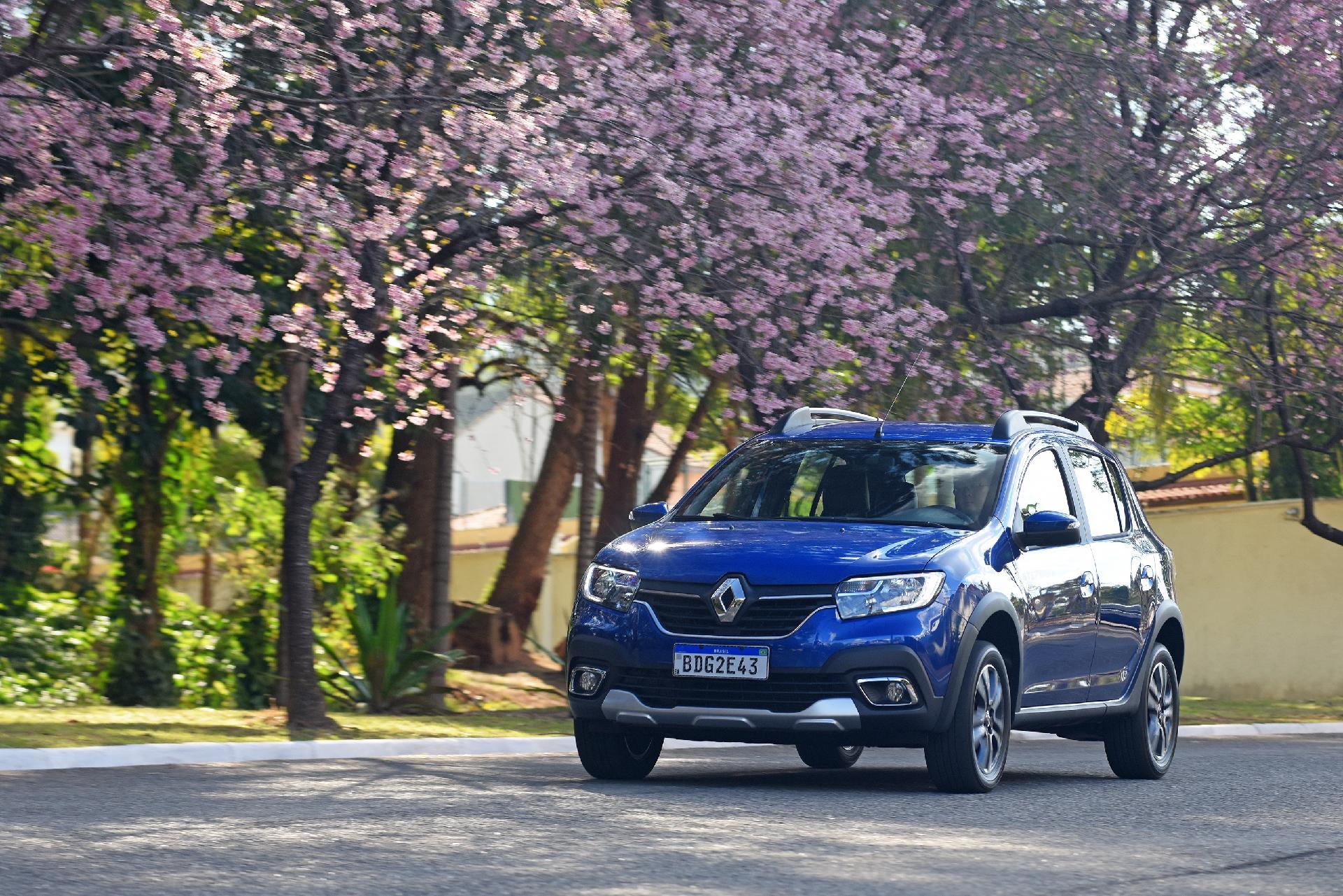 Duelo Chevrolet Onix x Renault Stepway
