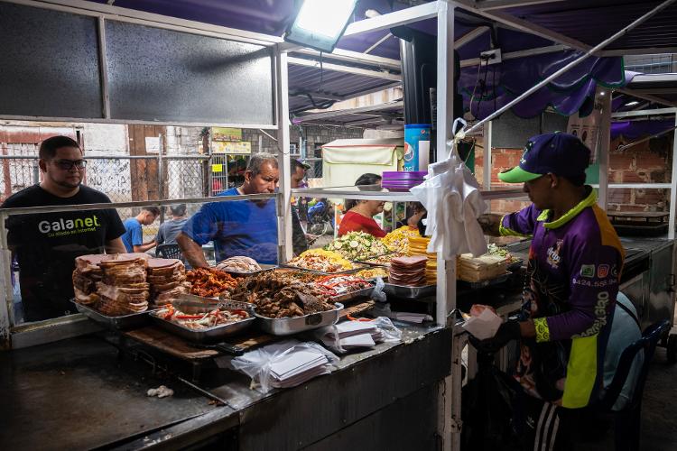 Arepa venezuelana conquista o mundo; entenda popularidade da receita