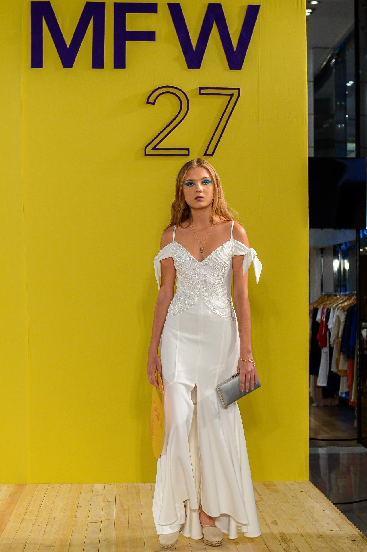 Fotos: Mega Polo Moda primavera/verão 2020: babado, ciganinha e saia ...