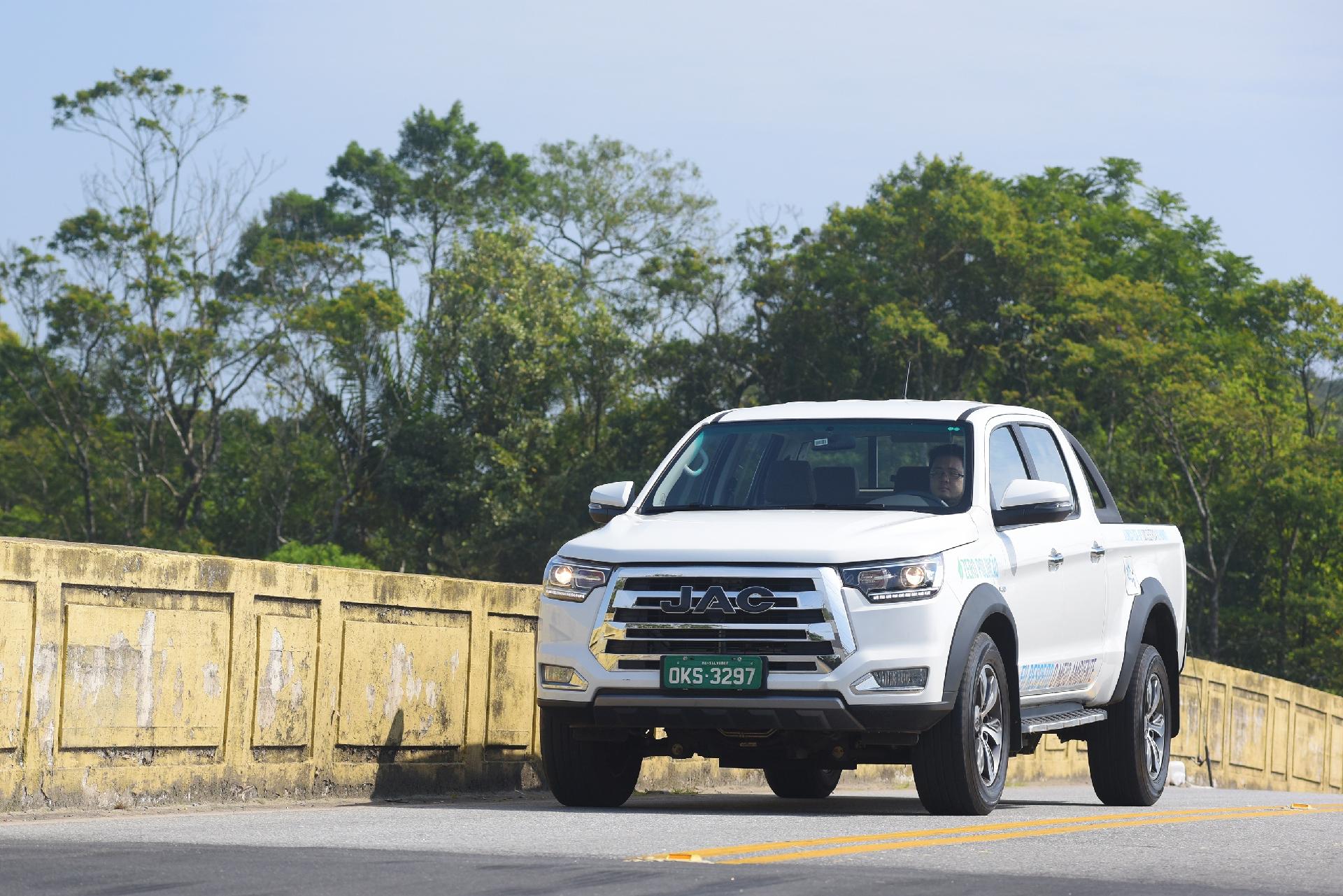 Fotos: Avaliação: conheça a JAC iEV 330P, a 1ª picape elétrica do mundo ...