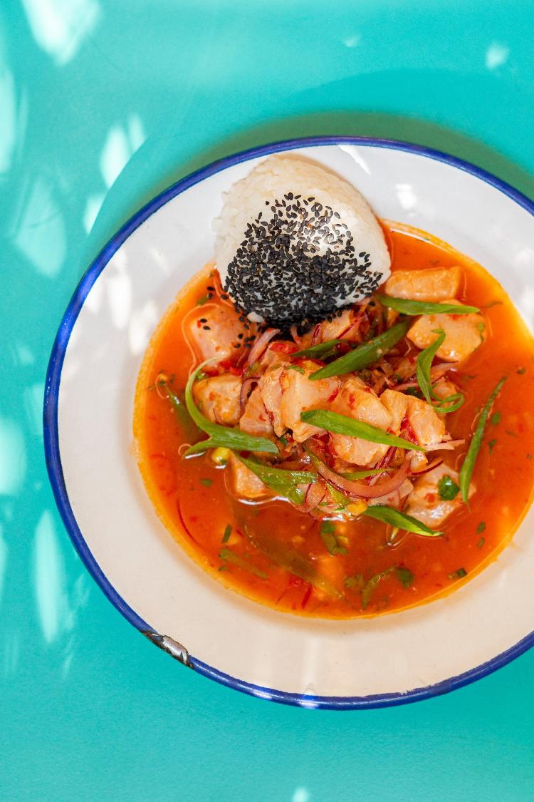 O que é o ceviche? Conheça a origem e veja receitas