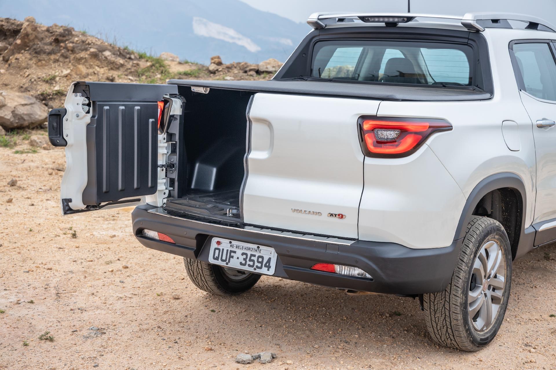 Veja como é a Fiat Toro 2020 Volcano flex