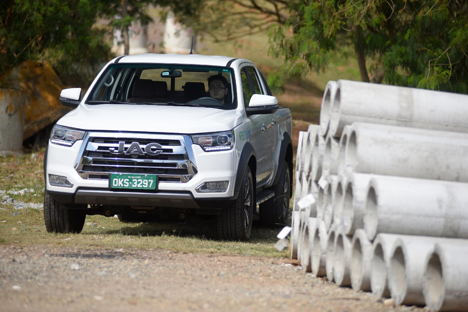 Fotos: Avaliação: conheça a JAC iEV 330P, a 1ª picape elétrica do mundo ...