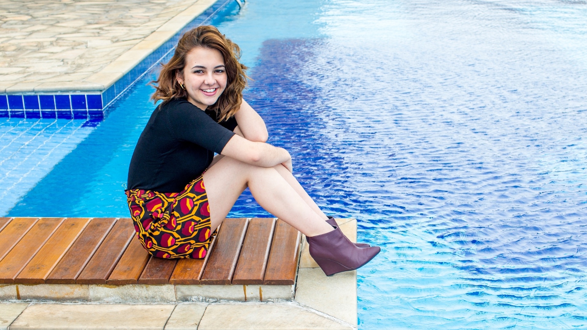 Veja fotos da atriz Klara Castanho - BOL Fotos - BOL Fotos