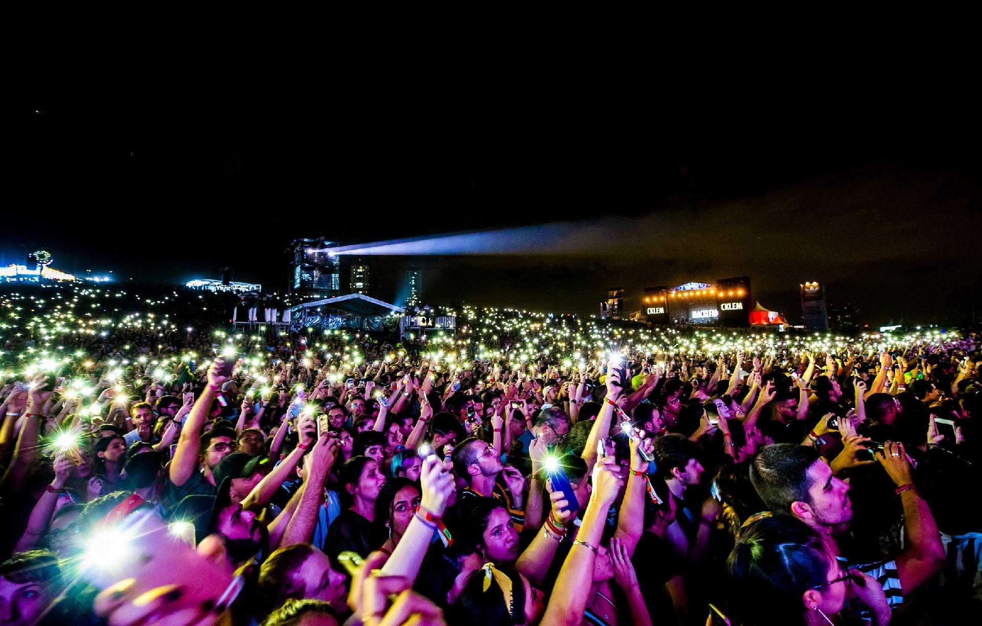 Sam Smith no Lolla Brasil: Romantismo e show feito para dançar ...