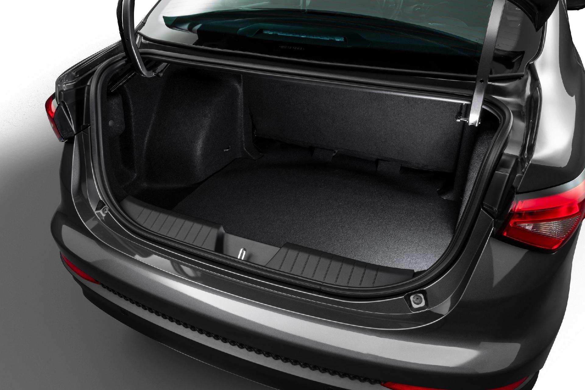 Fiat Cronos 2022 tem novidades na versão S-Design e parte de R$ 72.990 ...